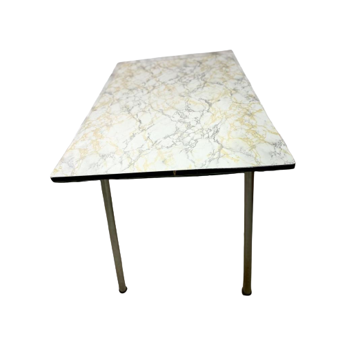 Bekijk Vintage Formica Tafel Met Marmerprint op Reliving 🤩