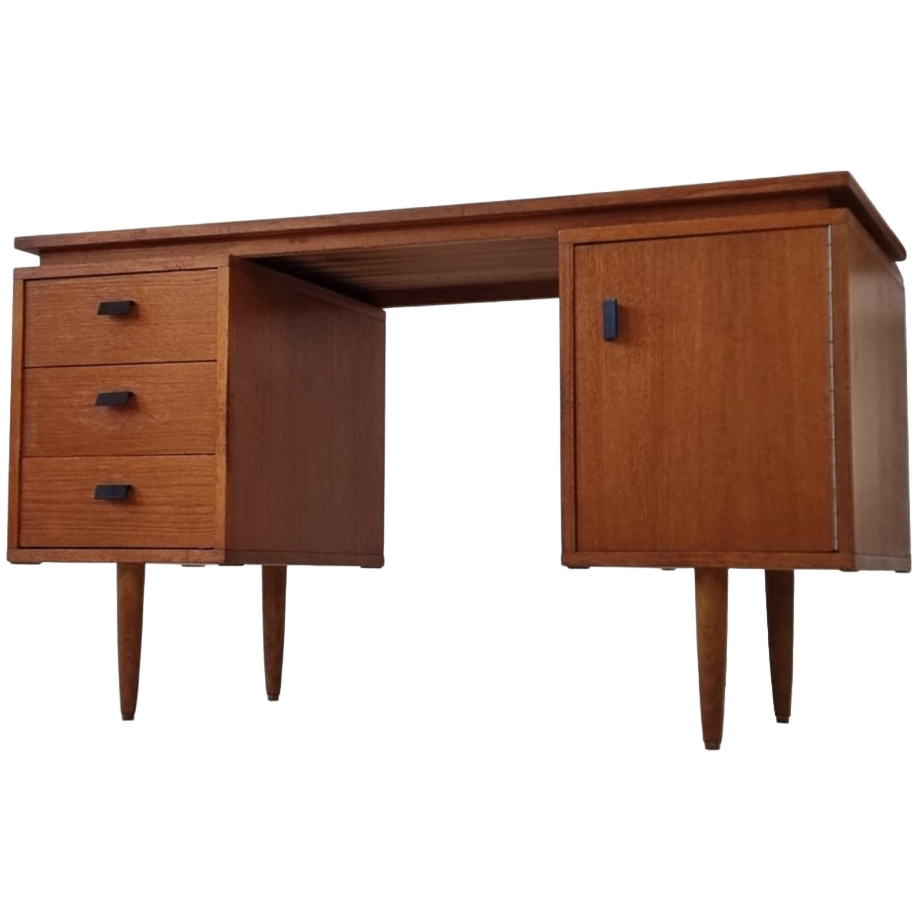 Bureau Hout Brown bij Reliving