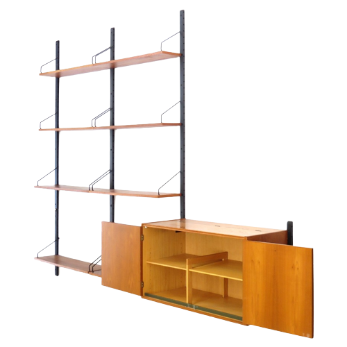 Bekijk Royal System Wall Unit Wandsysteem In Teak By Poul Cadovius ...