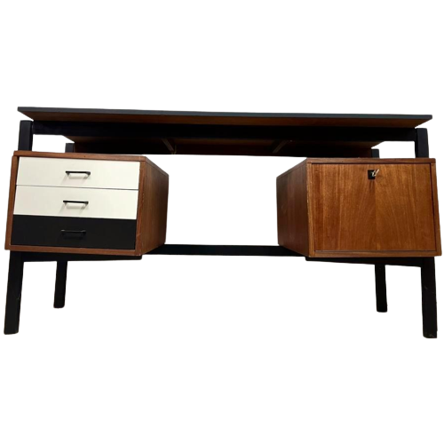 Vintage Bureau bij Reliving