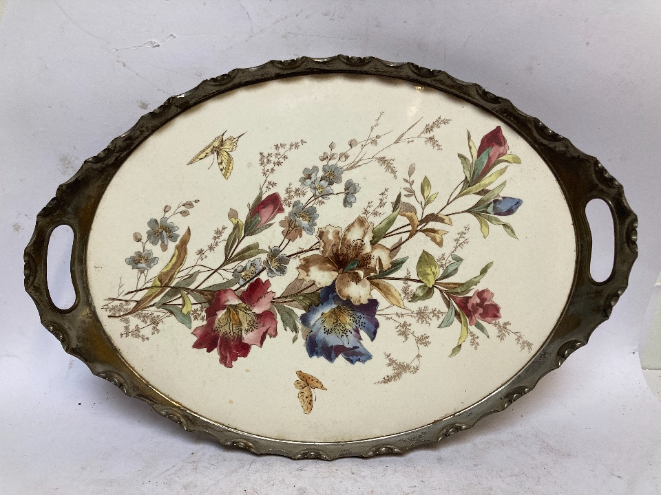 Bekijk Mooi Groot Oud Gebloemd Dienblad, 35 X 50 Cm op Reliving 🤩