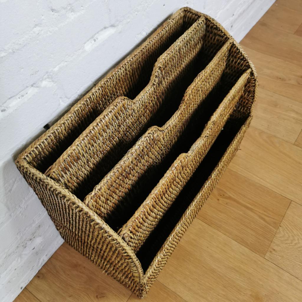 Bekijk Vintage Boho Lectuurbak, Krantenbak, Tijdschriftenrek Rotan op ...