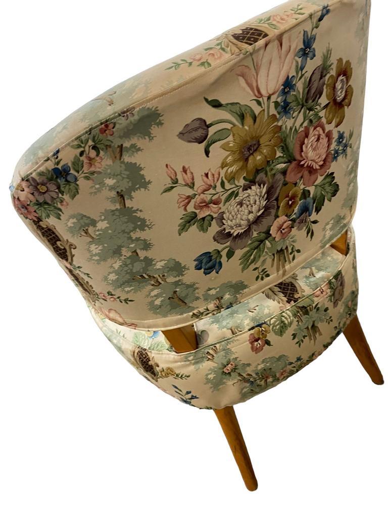 Bekijk Vintage Gebloemde Eenzit / Fauteuil / Zeteltje op Reliving