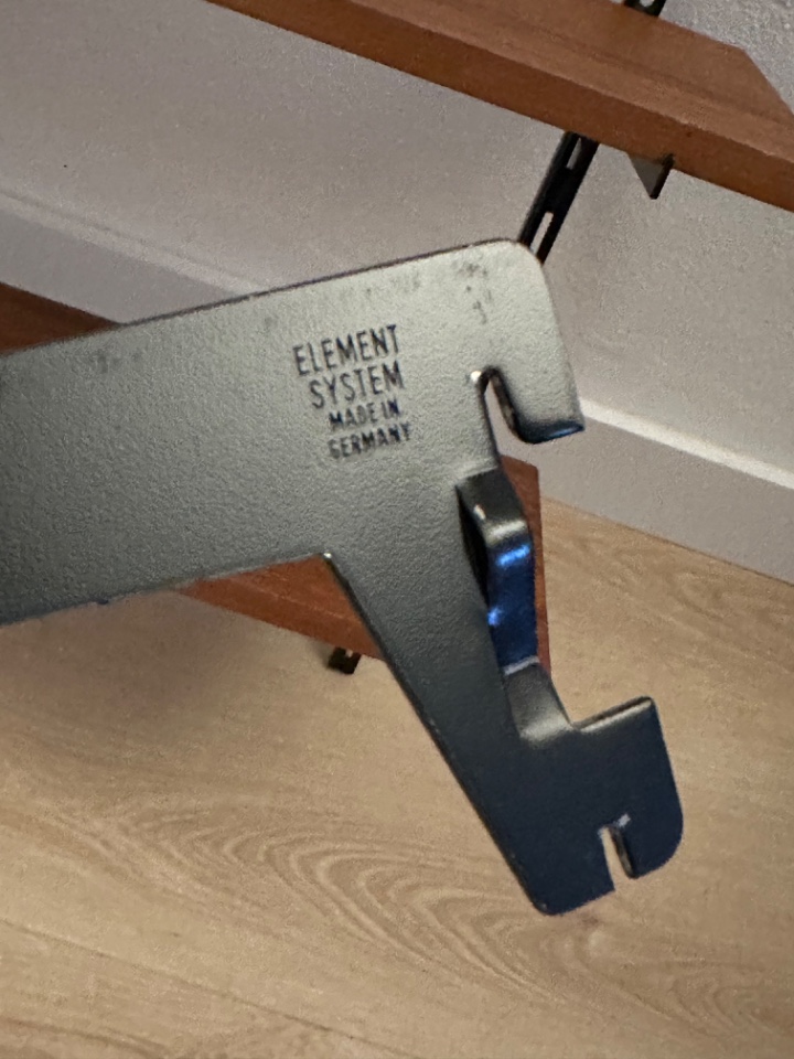 Bekijk Wandsysteem Element System Germany op Reliving