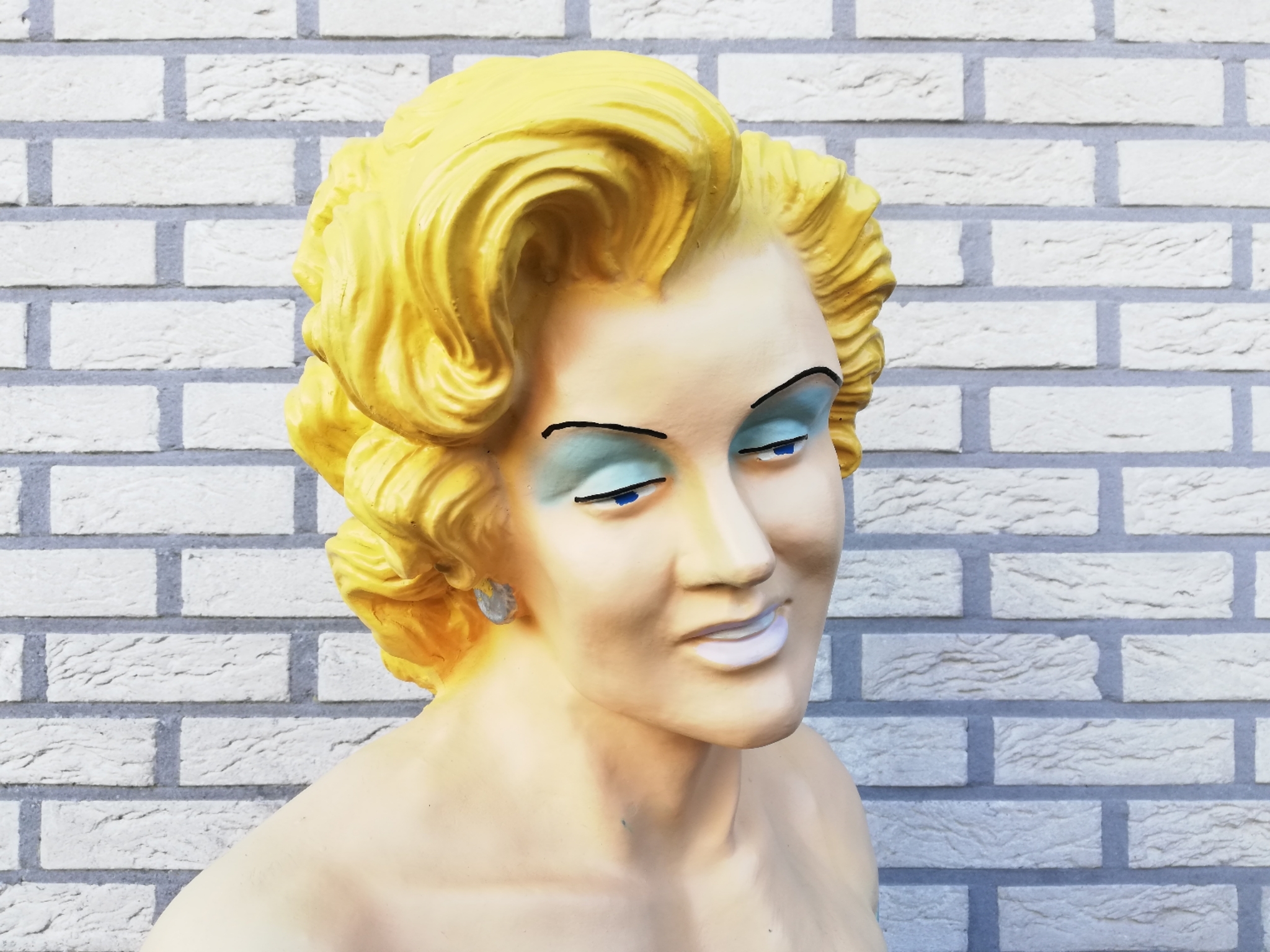 Bekijk Buste Marilyn Monroe op Reliving