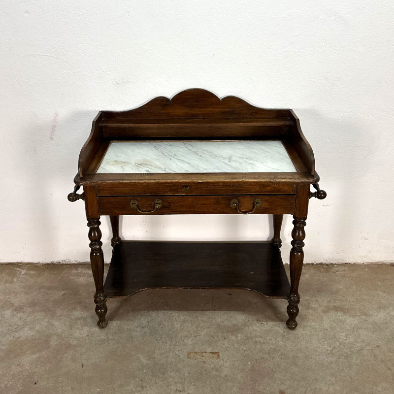 Bekijk Antieke Wastafel Met Marmer Blad op Reliving