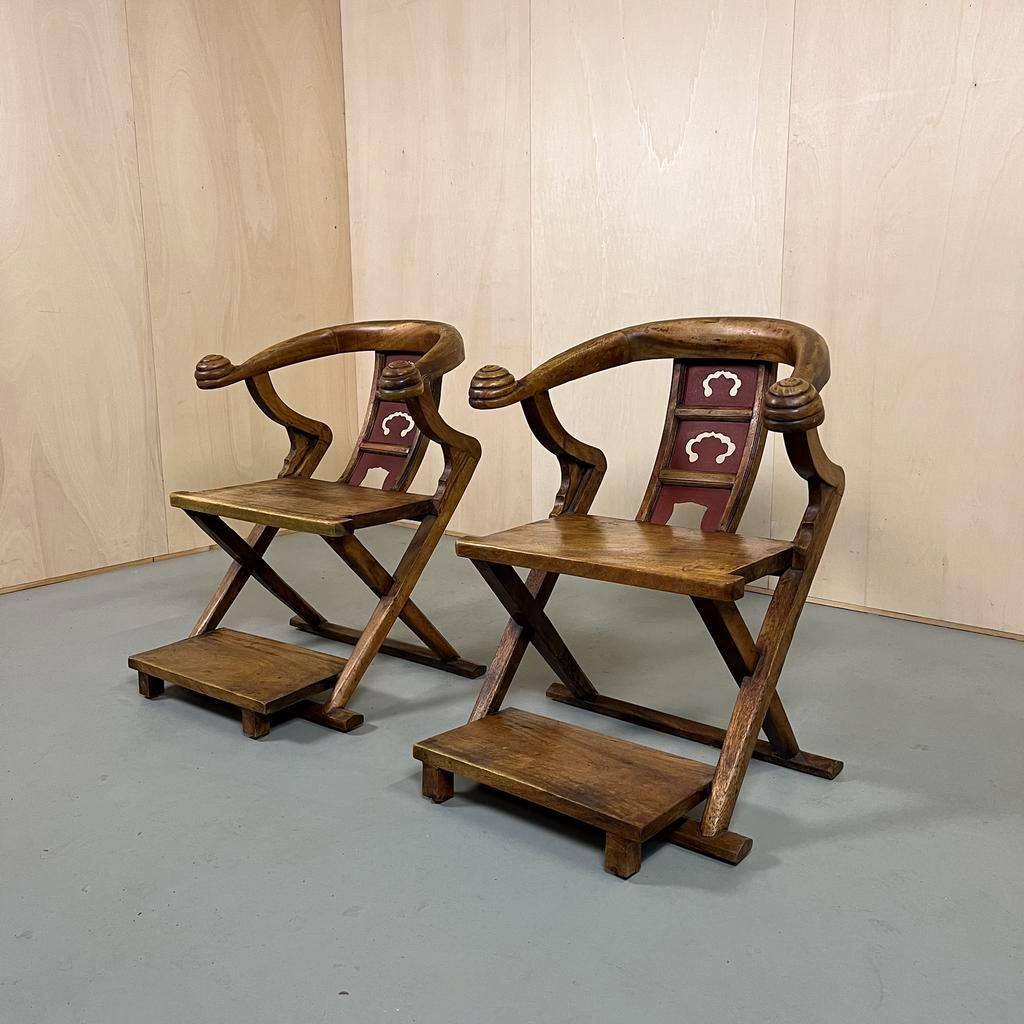 Bekijk Zeldzame Karaktervolle Aziatische Stoel Set/2 op Reliving