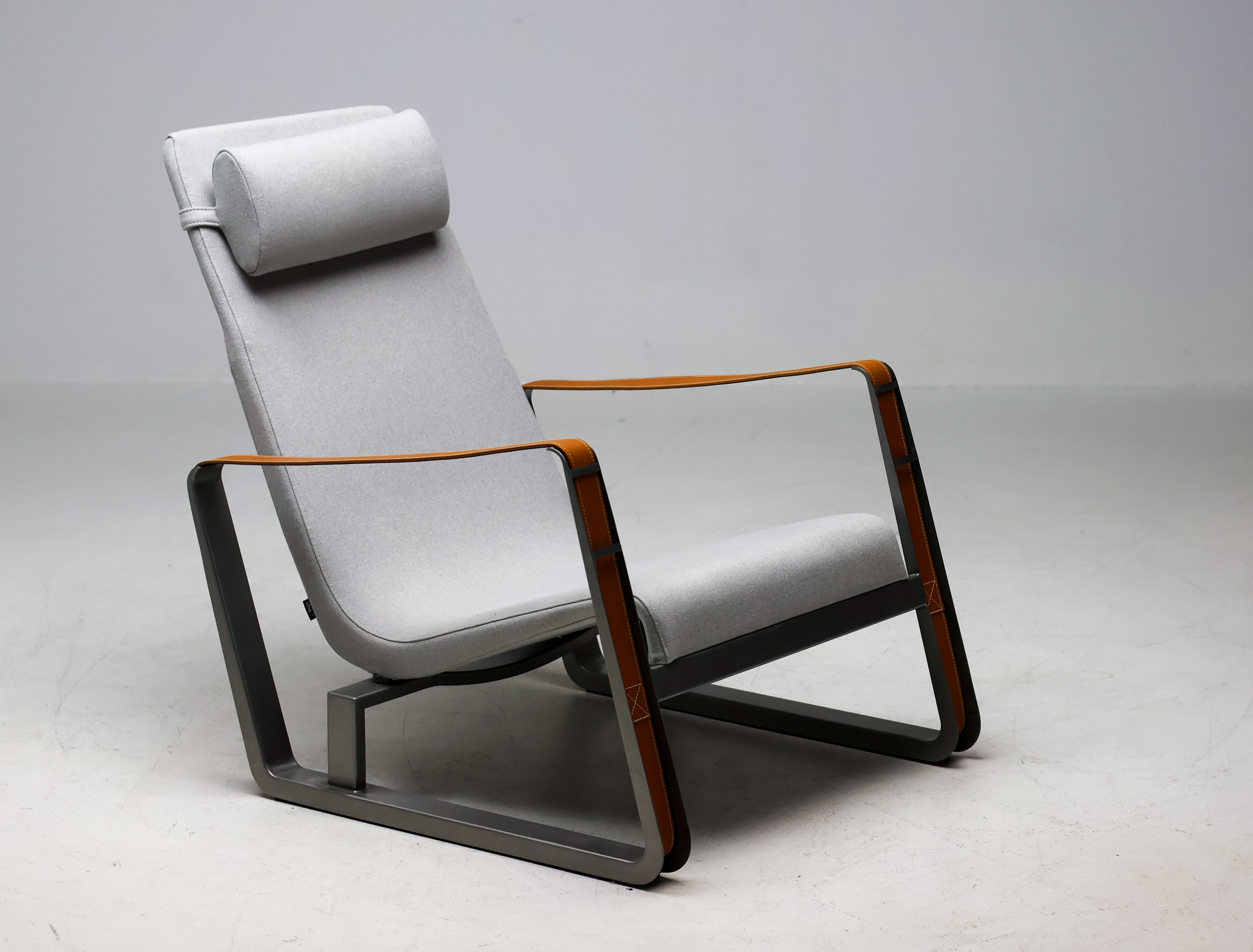 Vitra Fauteuil Roestvrijstaal Brown bij Reliving