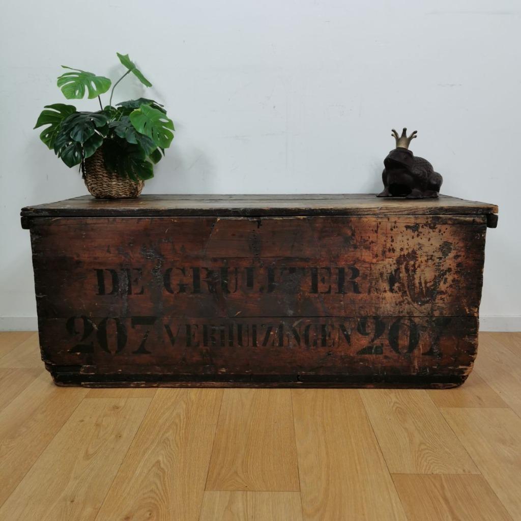 Bekijk Antieke Houten Kist, Dekenkist, Salontafel, Speelgoedkist op ...