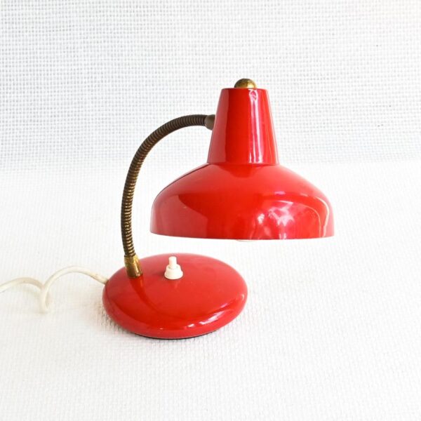 Bekijk Vintage Jaren Zeventig Rood Lampje op Reliving 🤩