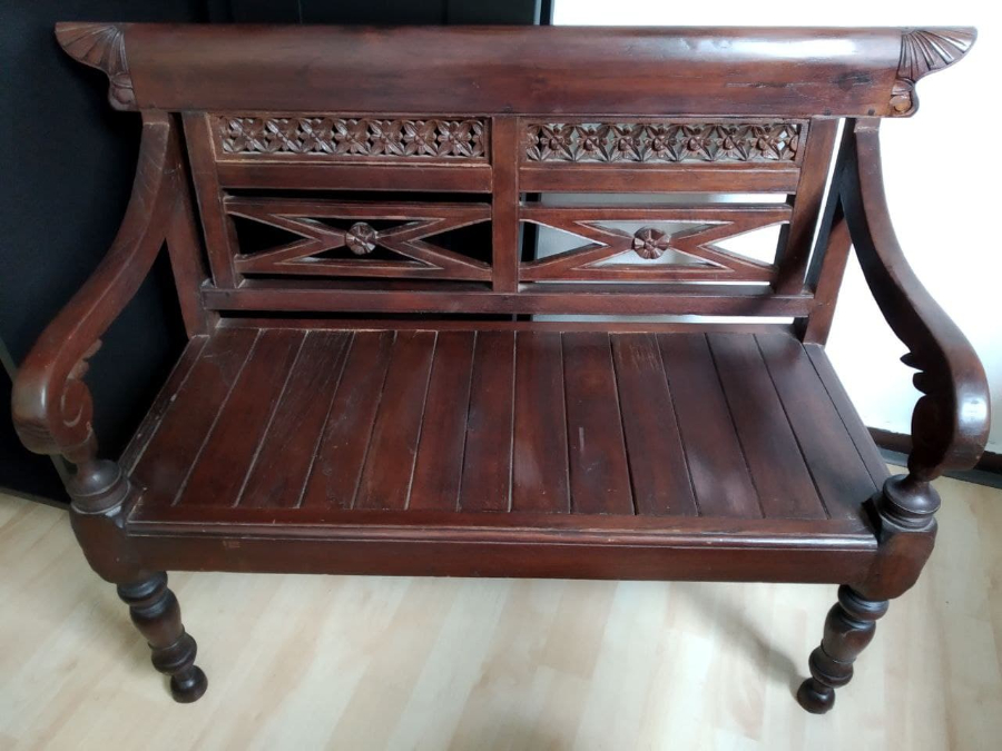 Bekijk Authentic Balinese Small Bench (93 X 38 X 63 Cm) op Reliving