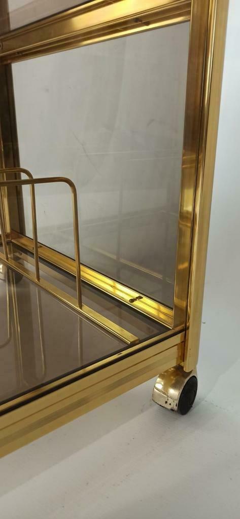 Bekijk Vintage Hollywood Regency Platenspeler Pickup Kast op Reliving