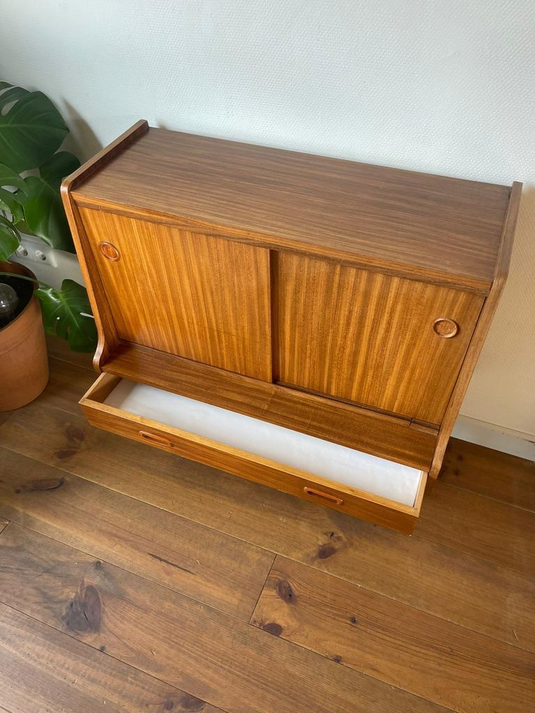 Bekijk Vintage Kastje /Dressoir Deens Design op Reliving