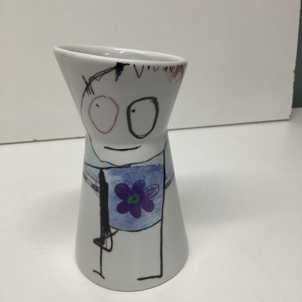 Bekijk Poul Pava Vaas, By Aida Denmark op Reliving