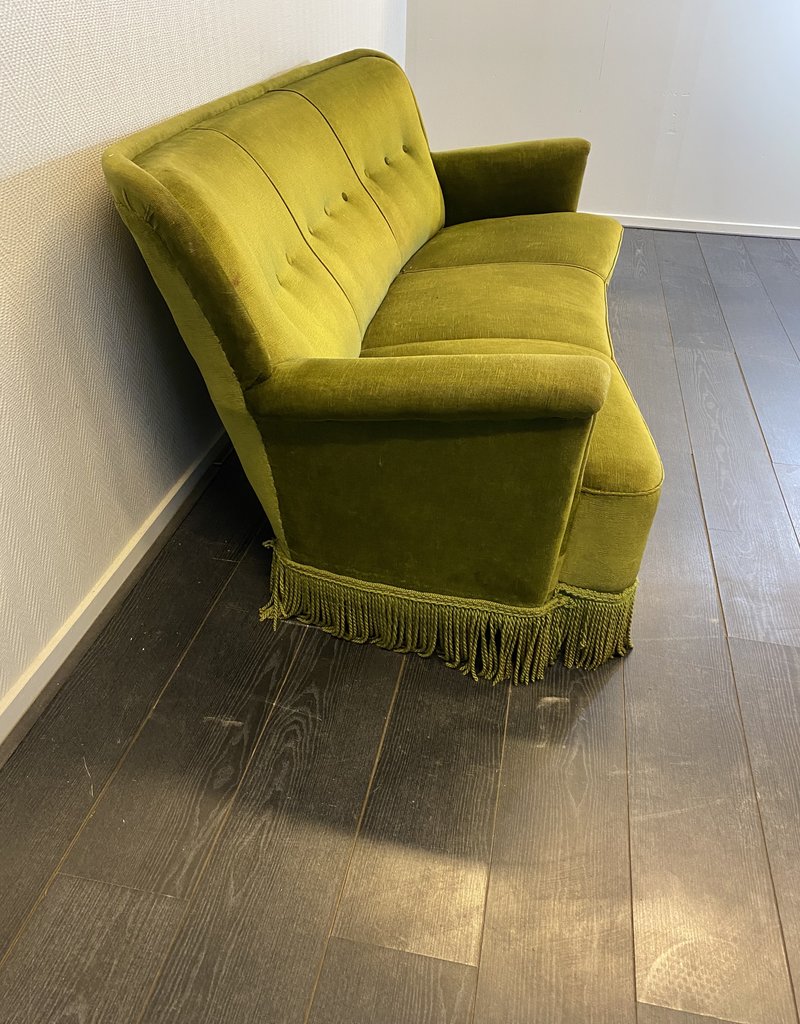Bekijk Groene Vintage Velours Bank op Reliving 🤩