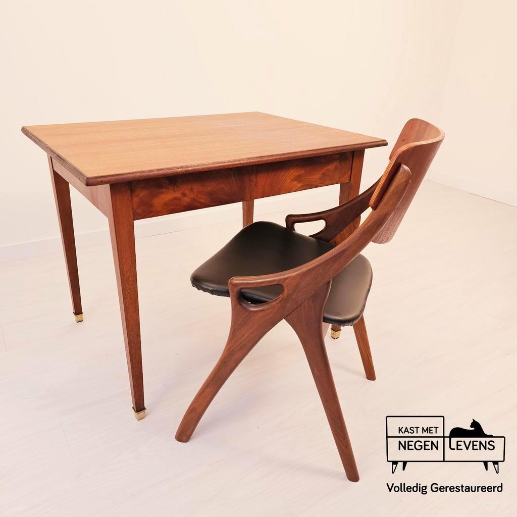 Bekijk Vintage Bureau | Teak Hout | Mid-Century Klein Bureau 1960S op ...