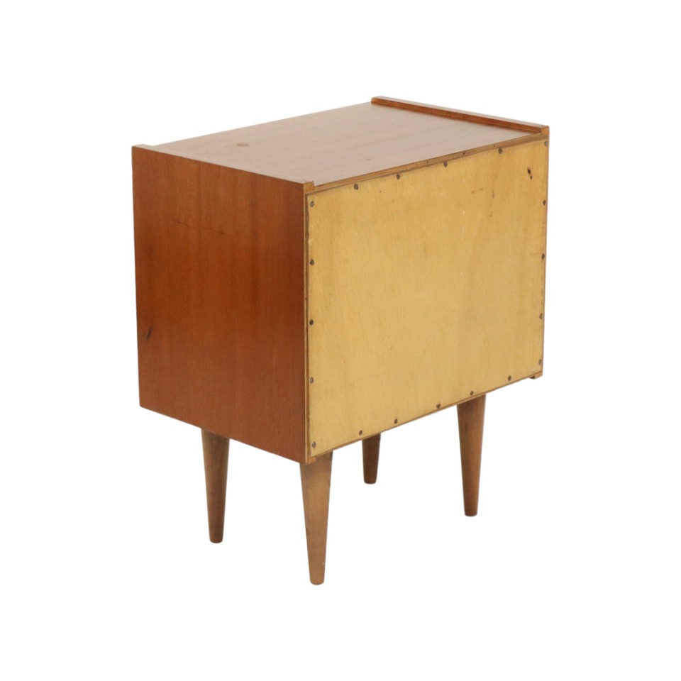 Bekijk Nachtkastje Teak Houten Scandinavisch Design Kastje Messing ...