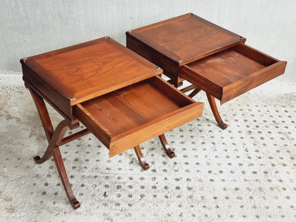 Bekijk Vintage Set Design Nachtkastjes Sidetables Mahonie op Reliving