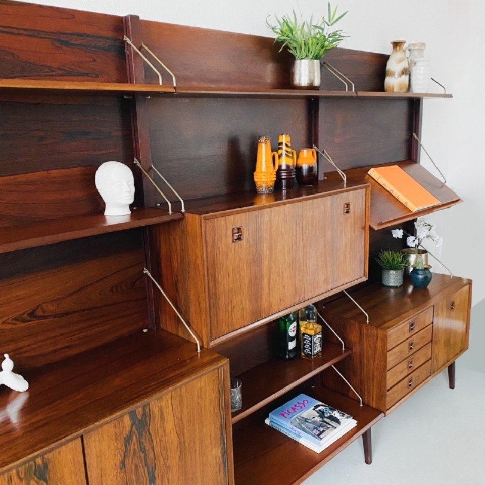 Bekijk Louis Van Teeffelen Wandsysteem Palissander Deens Design ...