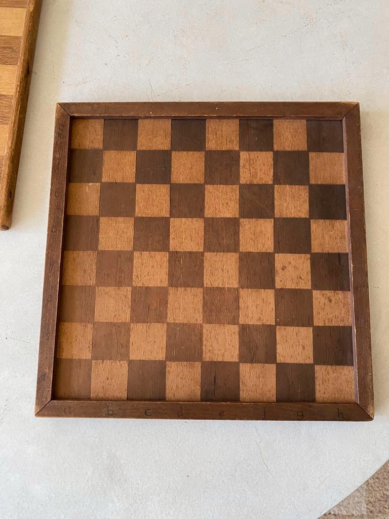Bekijk Vintage Set Houten Schaakbord Dambord Antiek op Reliving