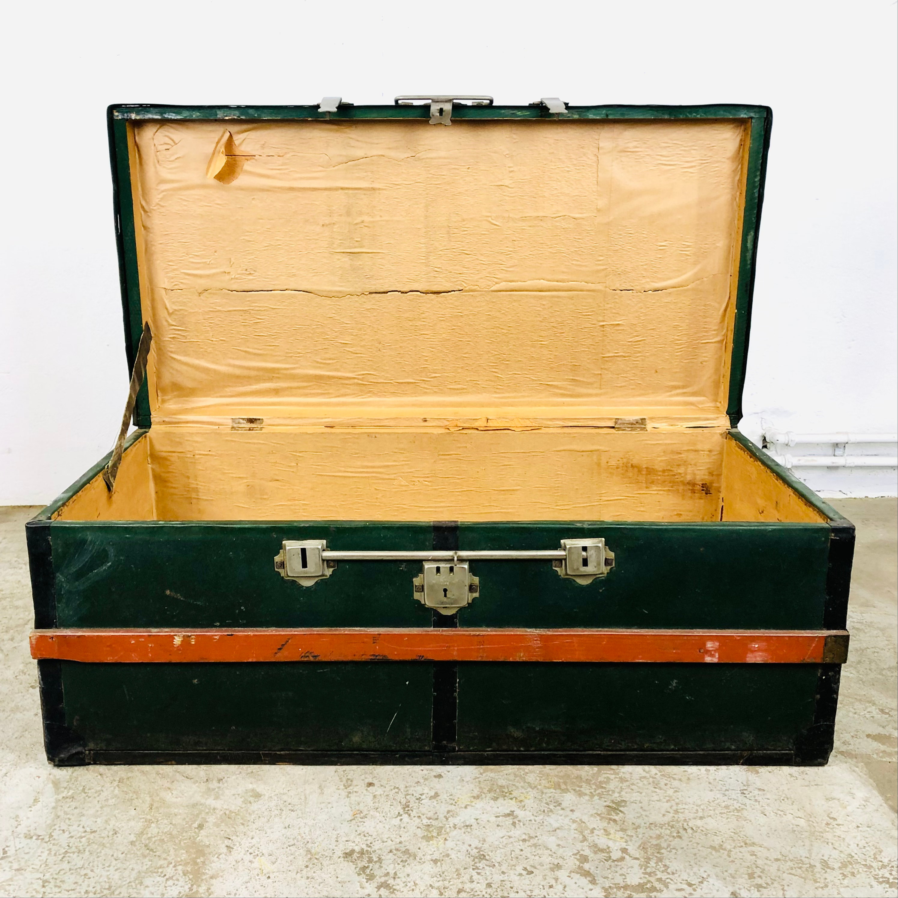 Bekijk Authentieke Hutkoffer Transportkist op Reliving 🤩