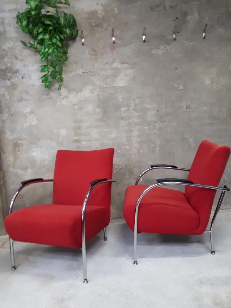 Bekijk 2 Rode Buizenframe Fauteuils Rode Fauteuil Design op Reliving