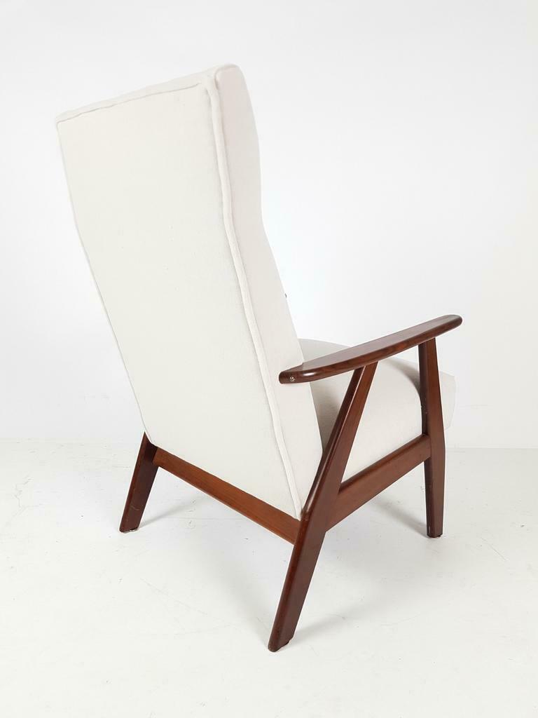 Bekijk Vintage Fauteuil Crème Teak | Wollen Stof Nieuw op Reliving