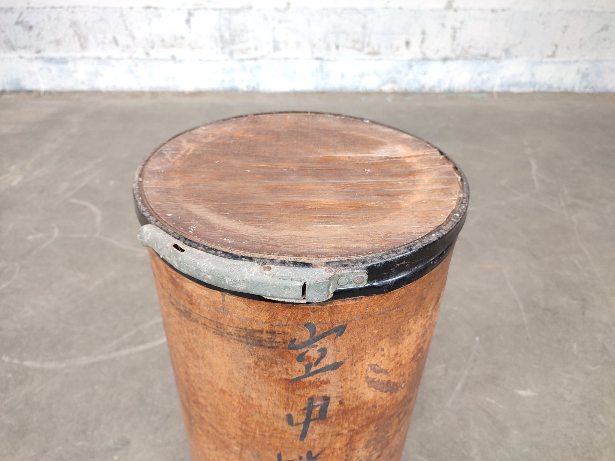 Bekijk Chinese Houten Ton op Reliving