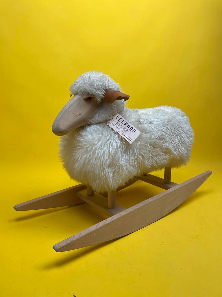 Bekijk Vintage Schaap Peter Hanns Krafft Design Schommelschaap op Reliving