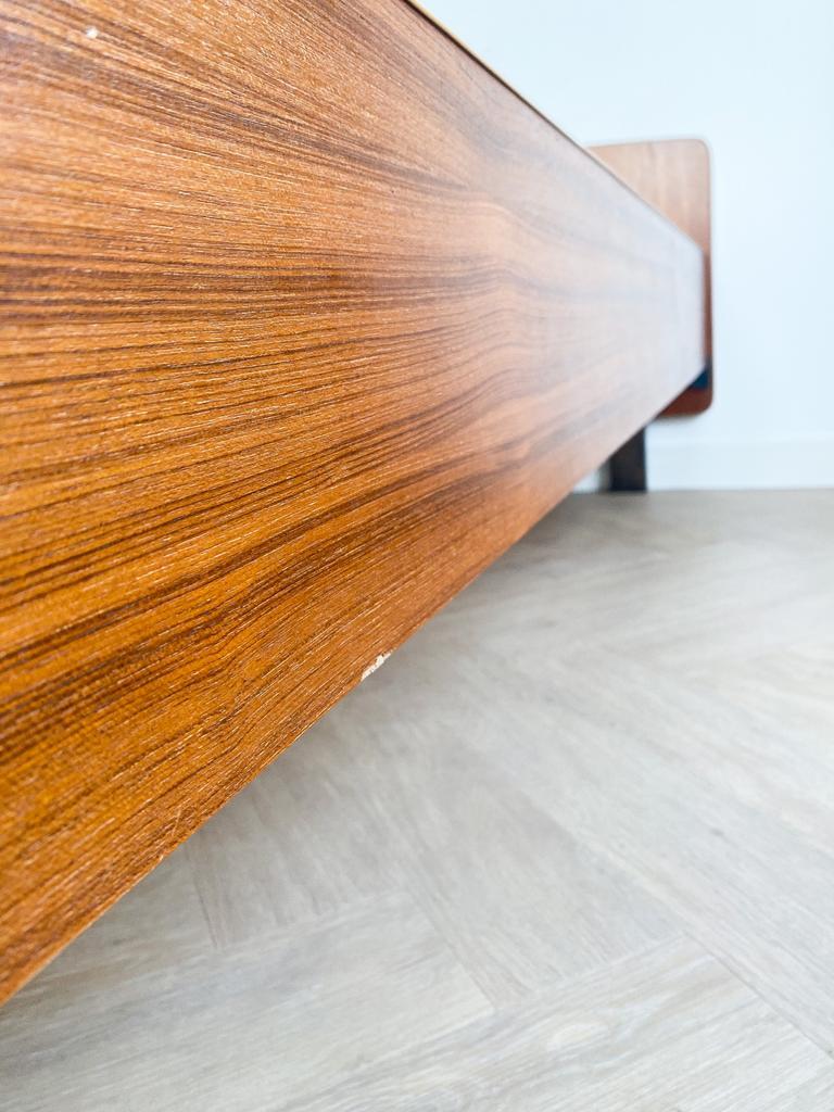 Bekijk Vintage Eenpersoons Bed Mid Century Teak Teakhout Fineer op Reliving