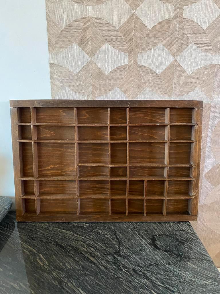 Bekijk Vintage Letterbak / Vakjeskast op Reliving