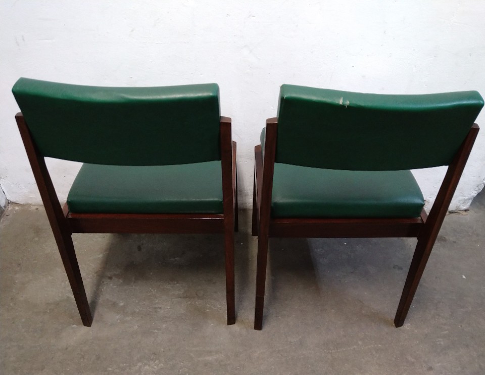 Bekijk Scandinavische Design Stoelen op Reliving 🤩