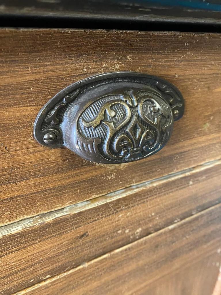 Bekijk Franse Boeren Keukenkast. Kast. Originele, Vintage Staat. op ...