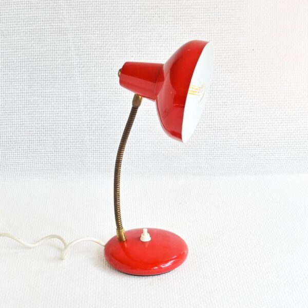 Bekijk Vintage Jaren Zeventig Rood Lampje op Reliving 🤩