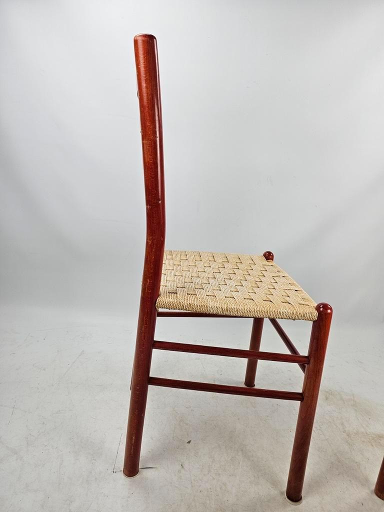 Bekijk Twee Stoelen Met Zitting Van Gevlochten Touw Made In Italy op ...