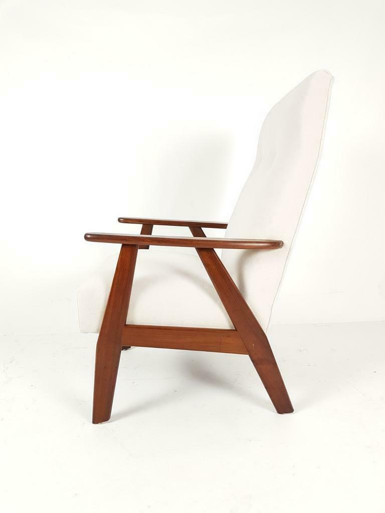 Bekijk Vintage Fauteuil Crème Teak | Wollen Stof Nieuw op Reliving