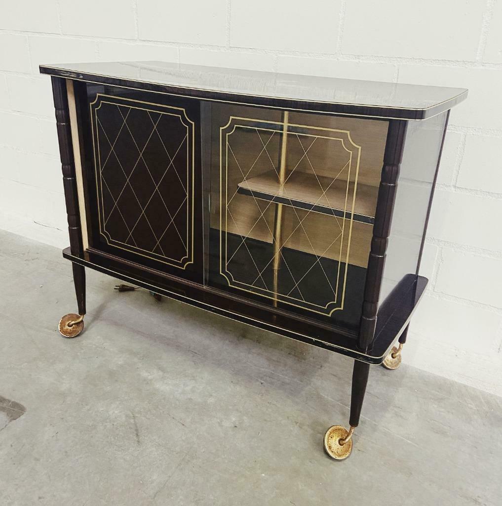 Bekijk Vintage Franse Drankkast op Reliving