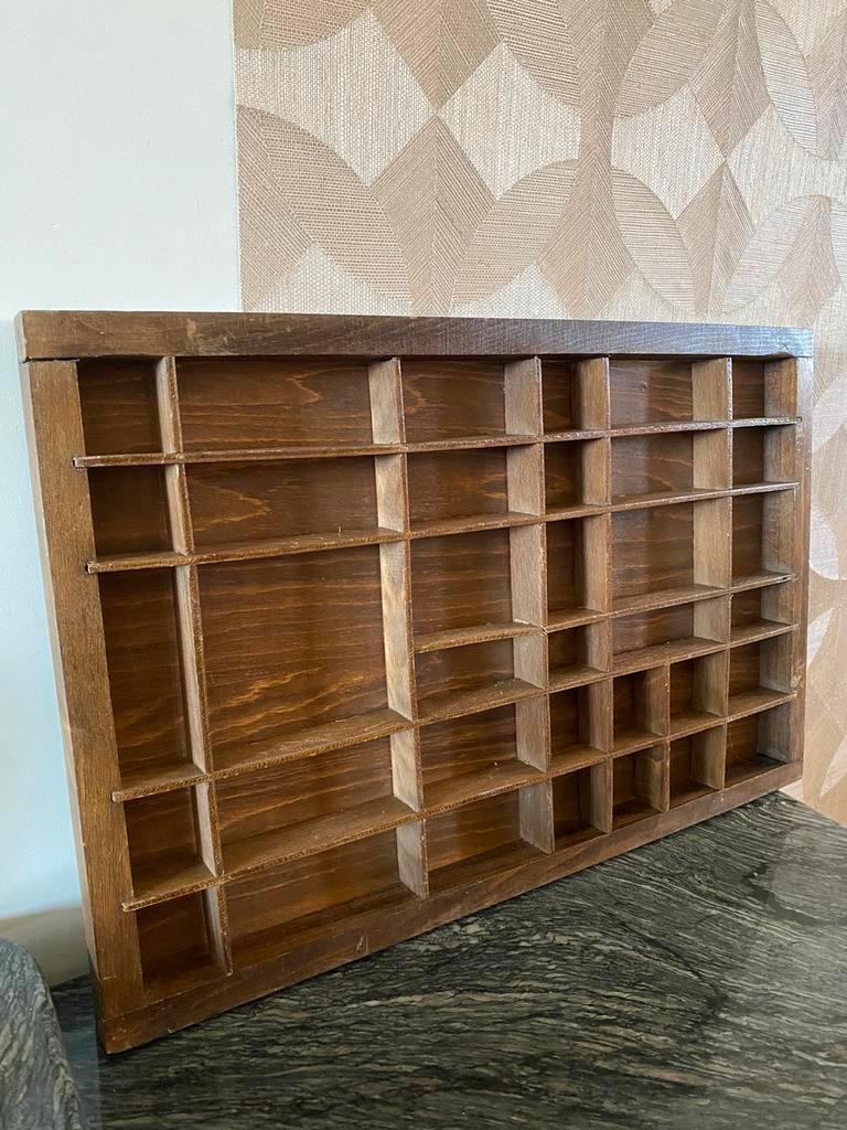 Bekijk Vintage Letterbak / Vakjeskast op Reliving