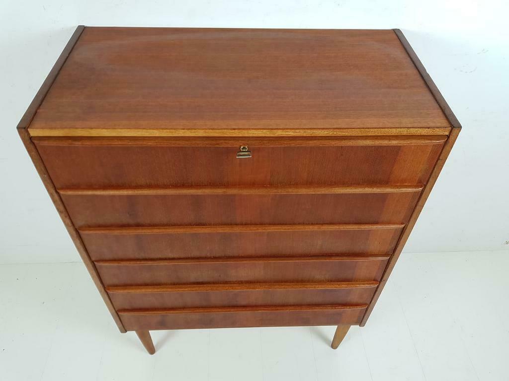 Bekijk Vintage Deense Ladekast Teak op Reliving