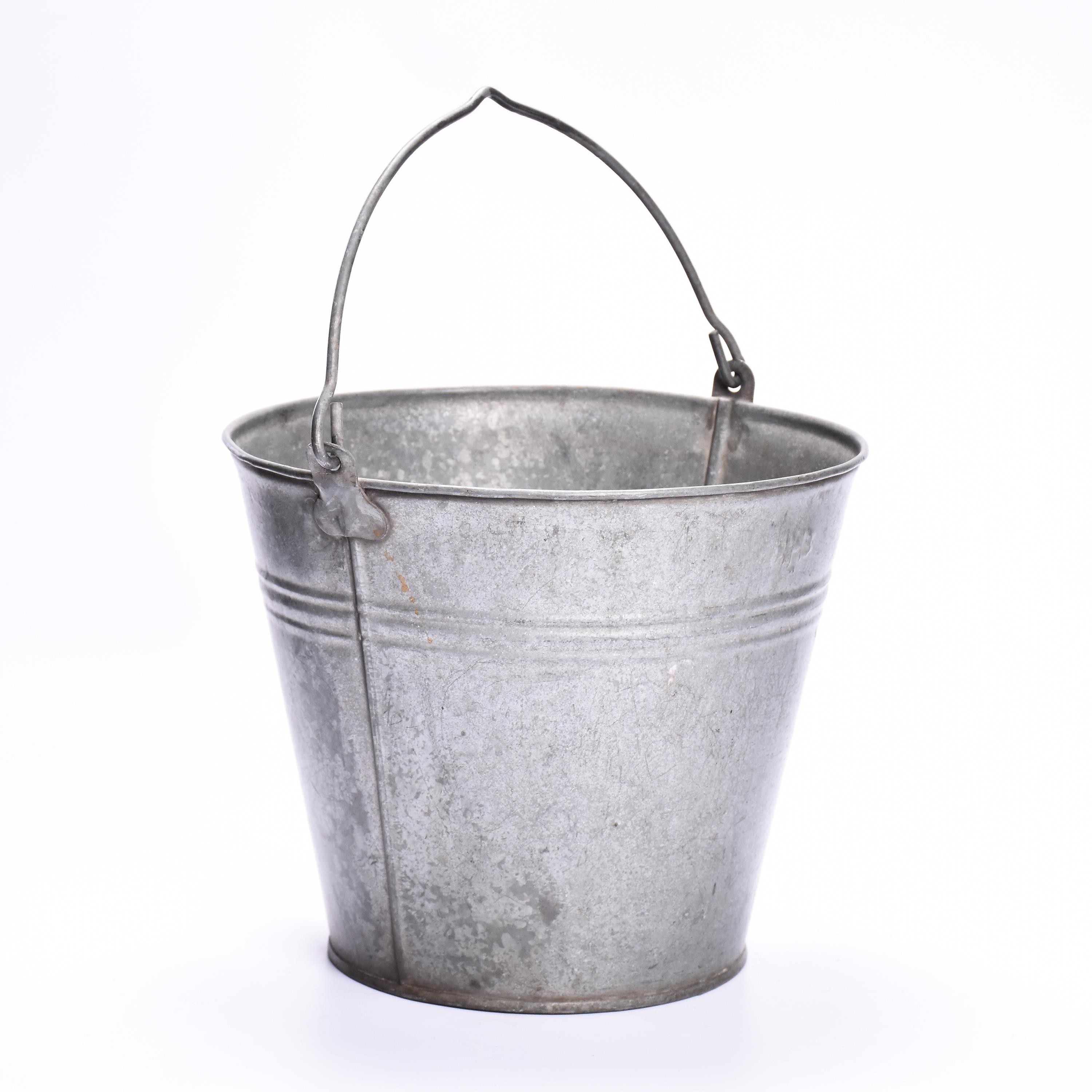 Bekijk Oude Emmer | Vintage Zinken Teil | Grote Zinken Bloempot op Reliving