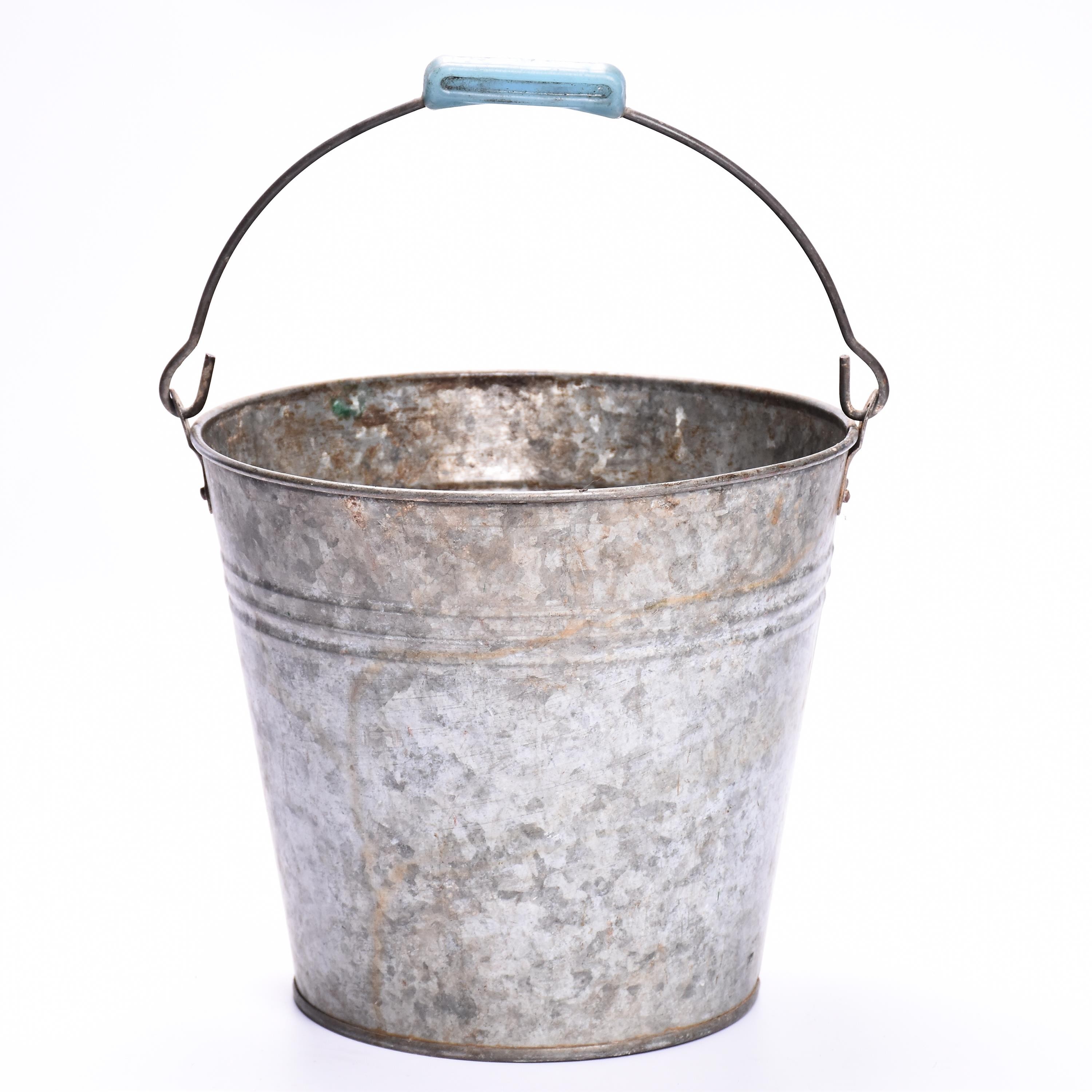 Bekijk Vintage Zinken Teil | Oude Emmer | Grote Zinken Bloempot op Reliving