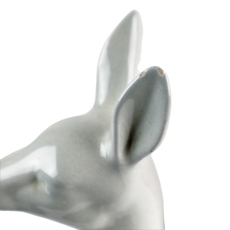 Bekijk Hert Hinde Beeld Sculptuur Wit Grijs Porselein Keramiek 33Cm op ...