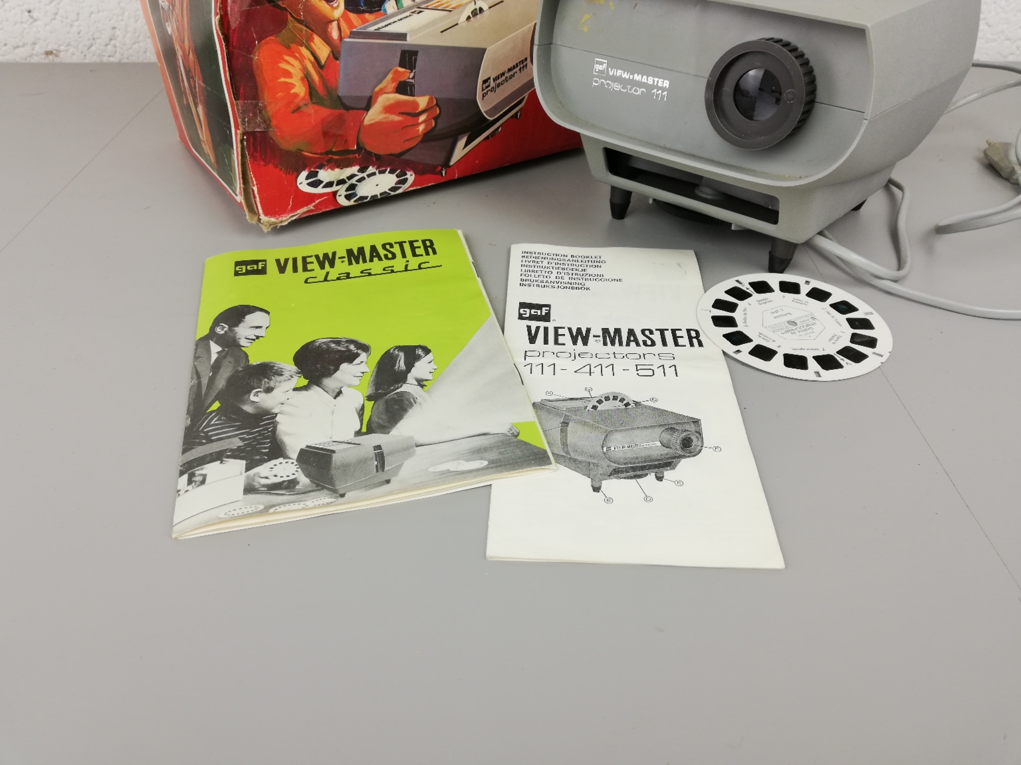 Bekijk View-Master Projector 111 op Reliving 🤩