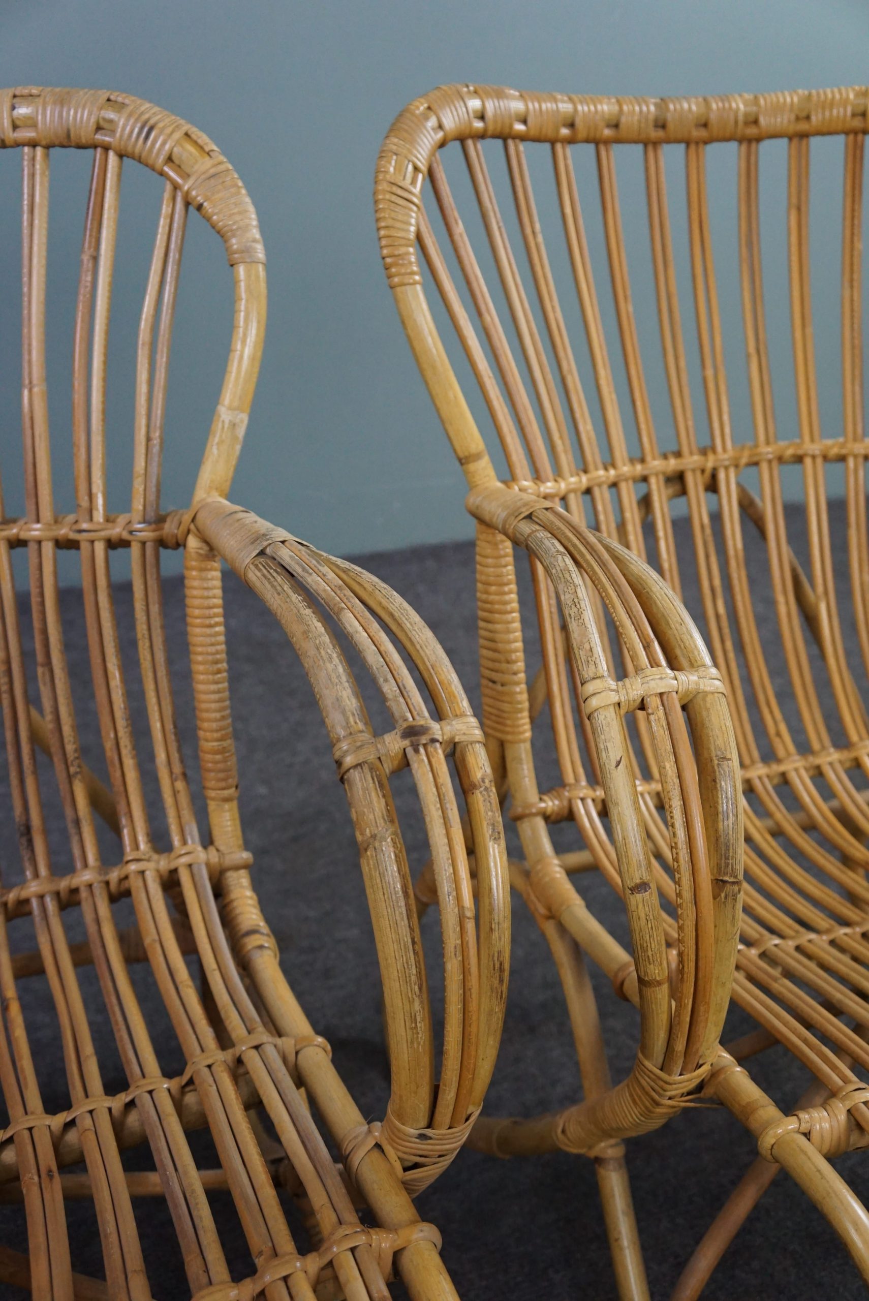 Bekijk Set Van Twee Rotan Dutch Design Belse 8 Fauteuils, 1950 op Reliving