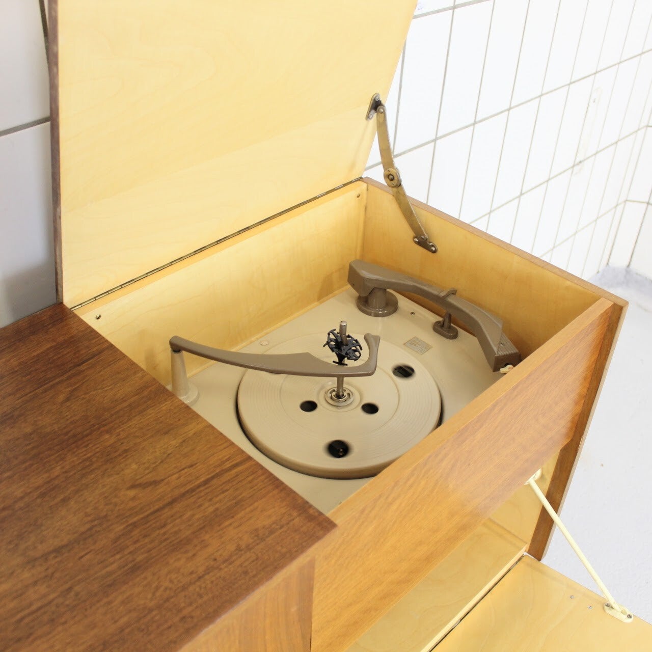 Bekijk Vintage Audiomeubel, Dressoir op Reliving