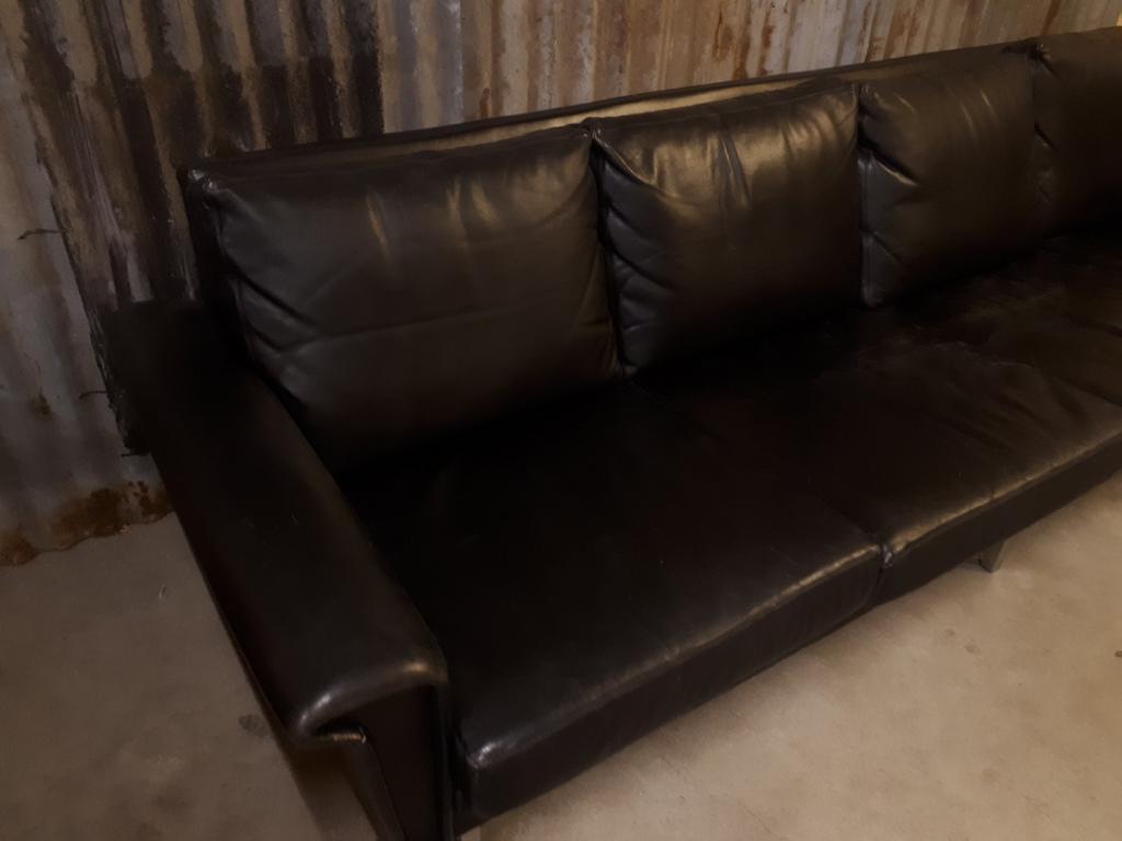 Bekijk Vintage Bank 4 Zit Bank Leder 60'S Bauhaus Stijl op Reliving