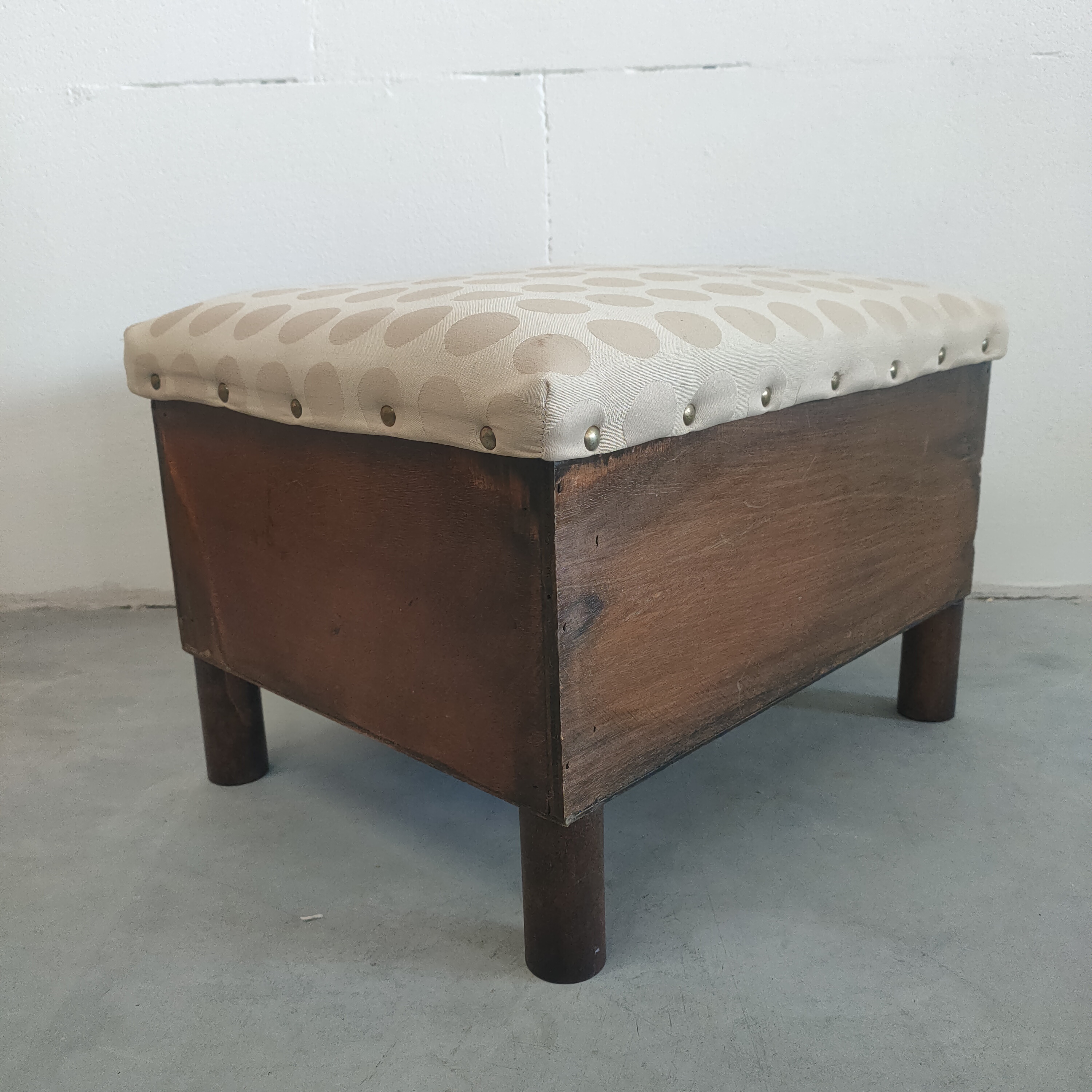 Poef Textile Brown bij Reliving