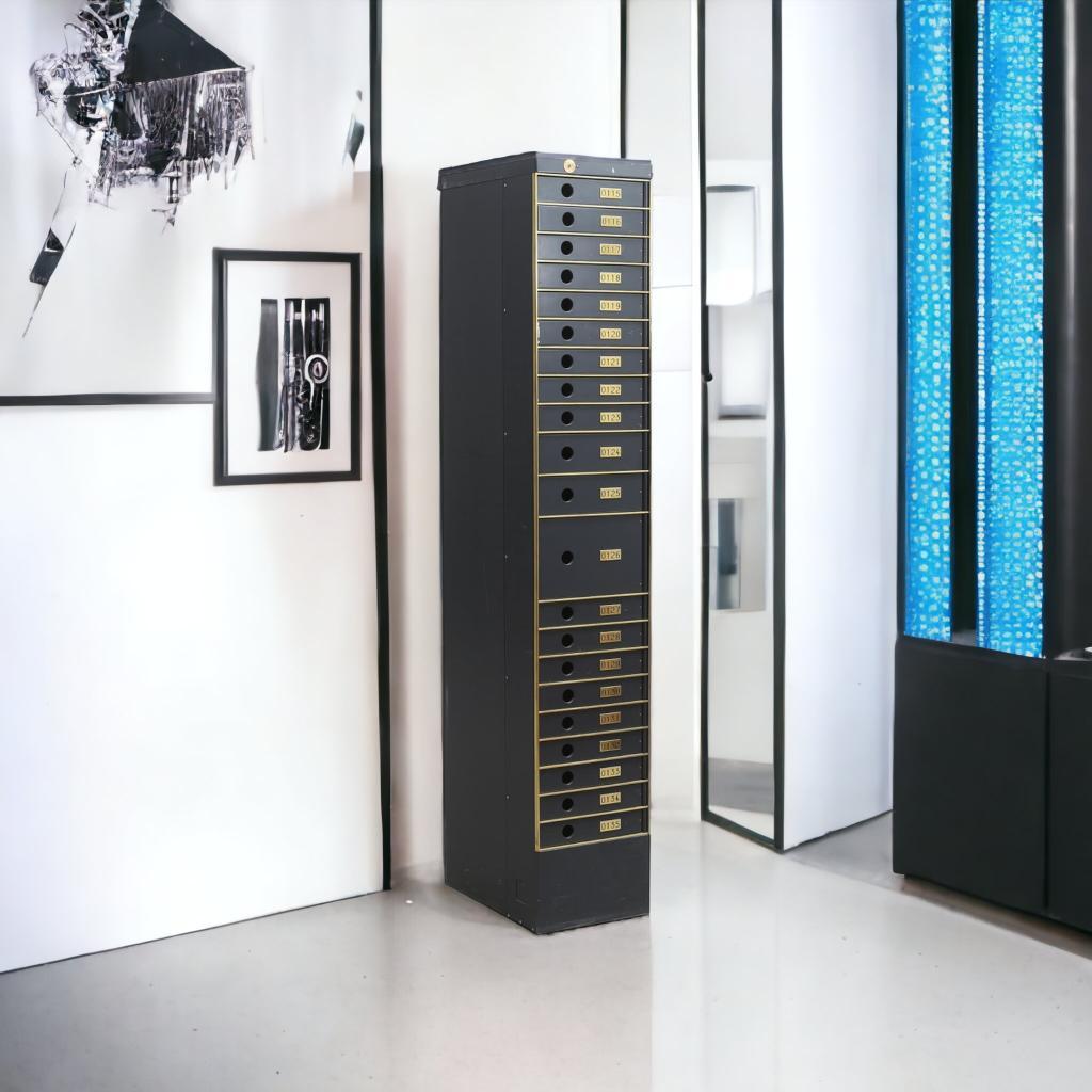 Bekijk Vintage Bankkluis, Rosengrens, Zweden Jaren 1960S op Reliving