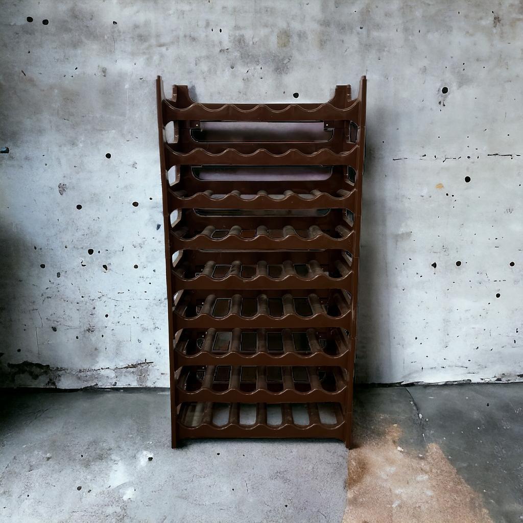 Bekijk Vintage Seventies Wijnrek / Flessenhouder Curver op Reliving 🤩