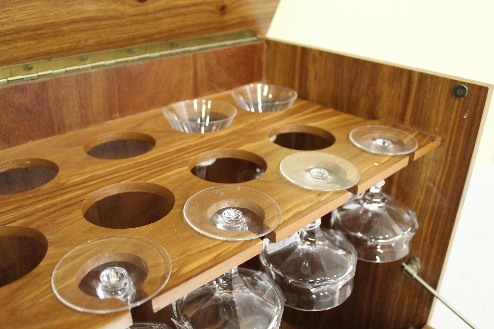 Bekijk Vintage Drankkast, Cocktailbar, Deens Design Jaren '60 | 00874 ...